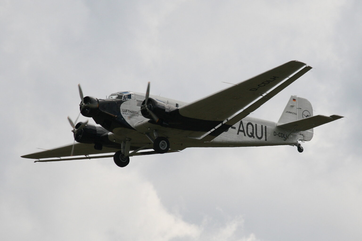 Junkers Ju 52 - The Saga of Iron Annie - PlaneHistoria