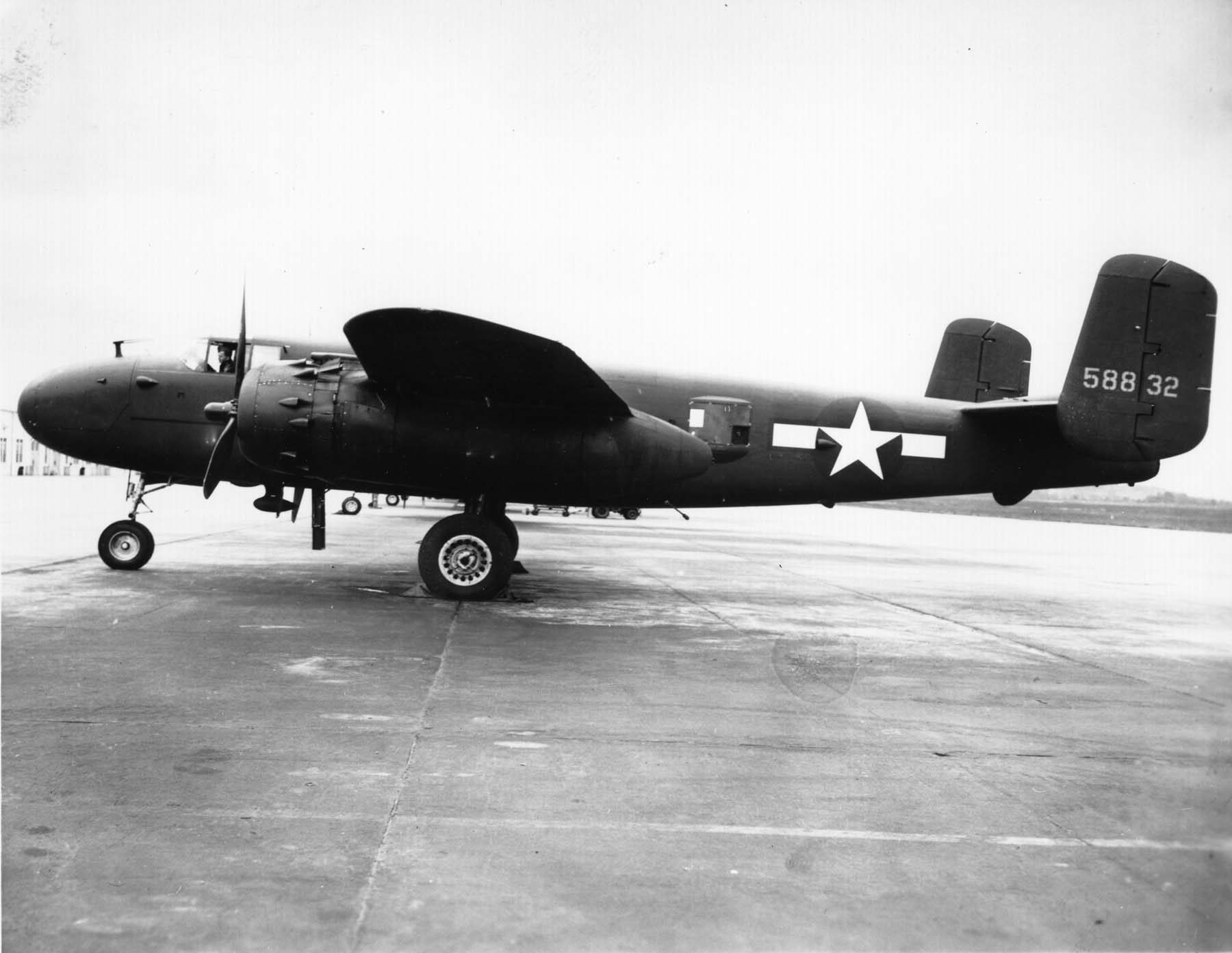B-25 Mitchell: Carrier-Based Bomber Story