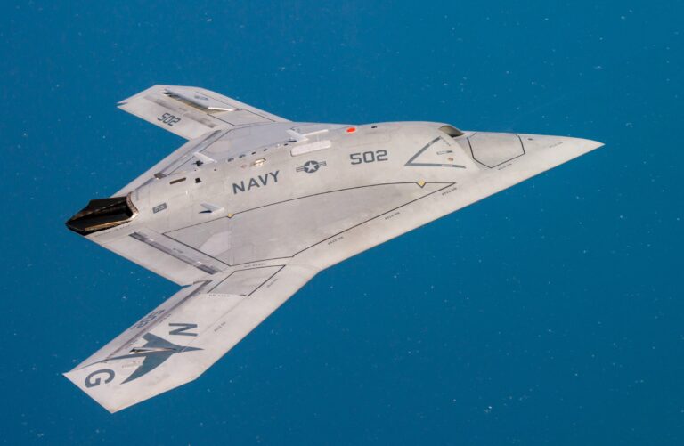 X-47A - The Flying Dorito - PlaneHistoria