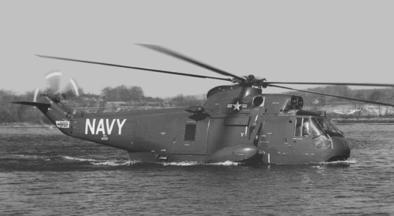 Westland Sea King - Guardian of the Seas - PlaneHistoria
