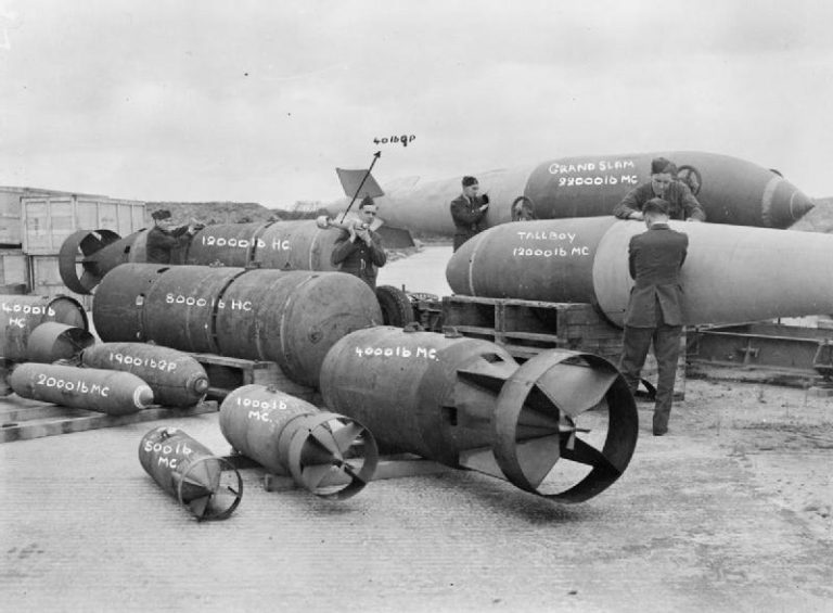Tallboy: the 12,000 lb Earthquake Bomb - PlaneHistoria