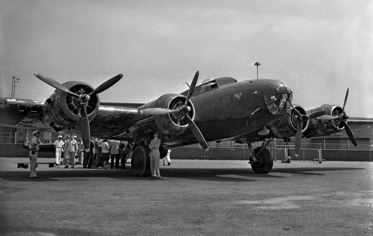The Swoose is the Oldest Surviving B-17 Flying Fortress - PlaneHistoria