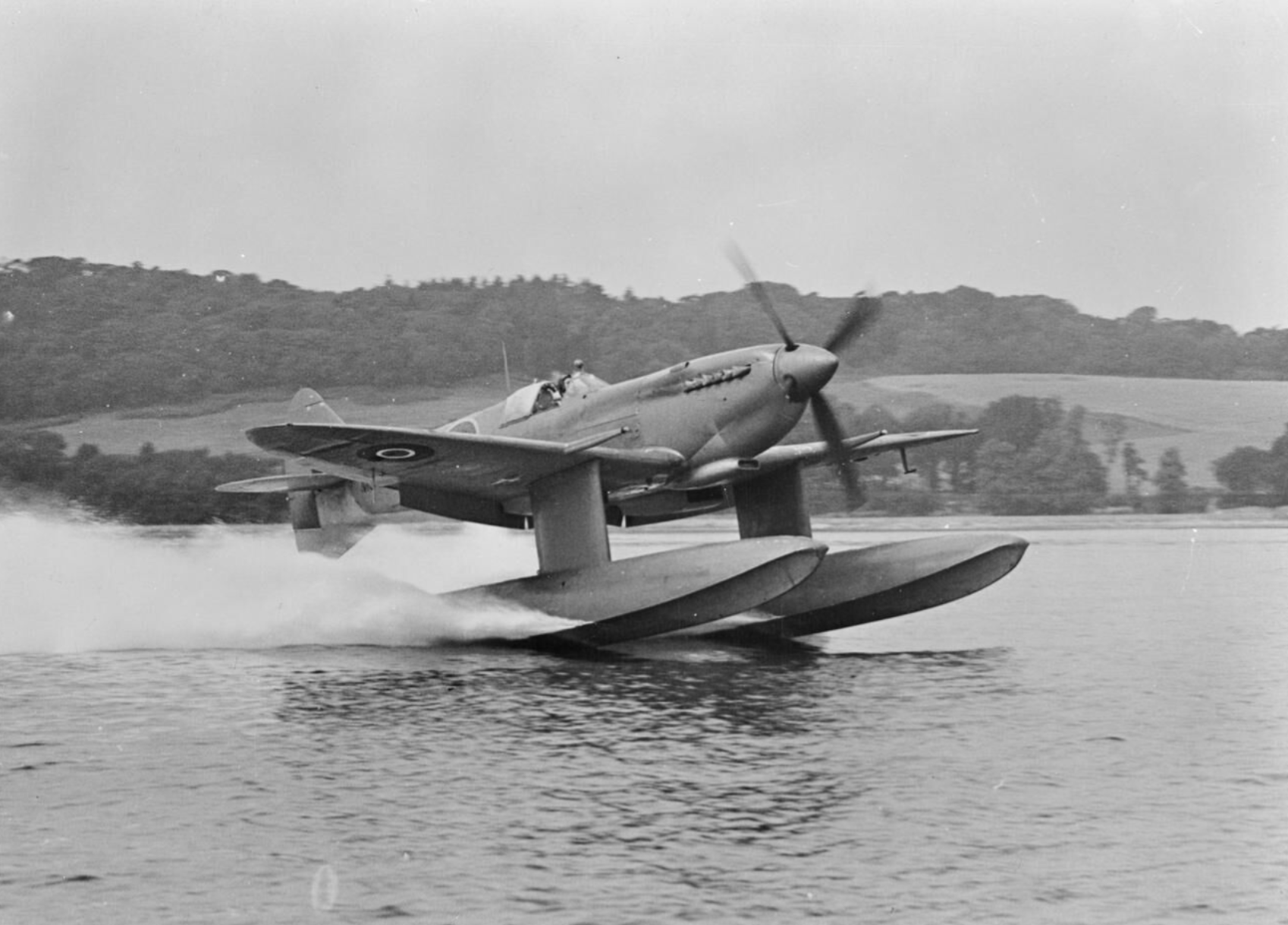 The Spitfire: Best Fighter of the War? - PlaneHistoria