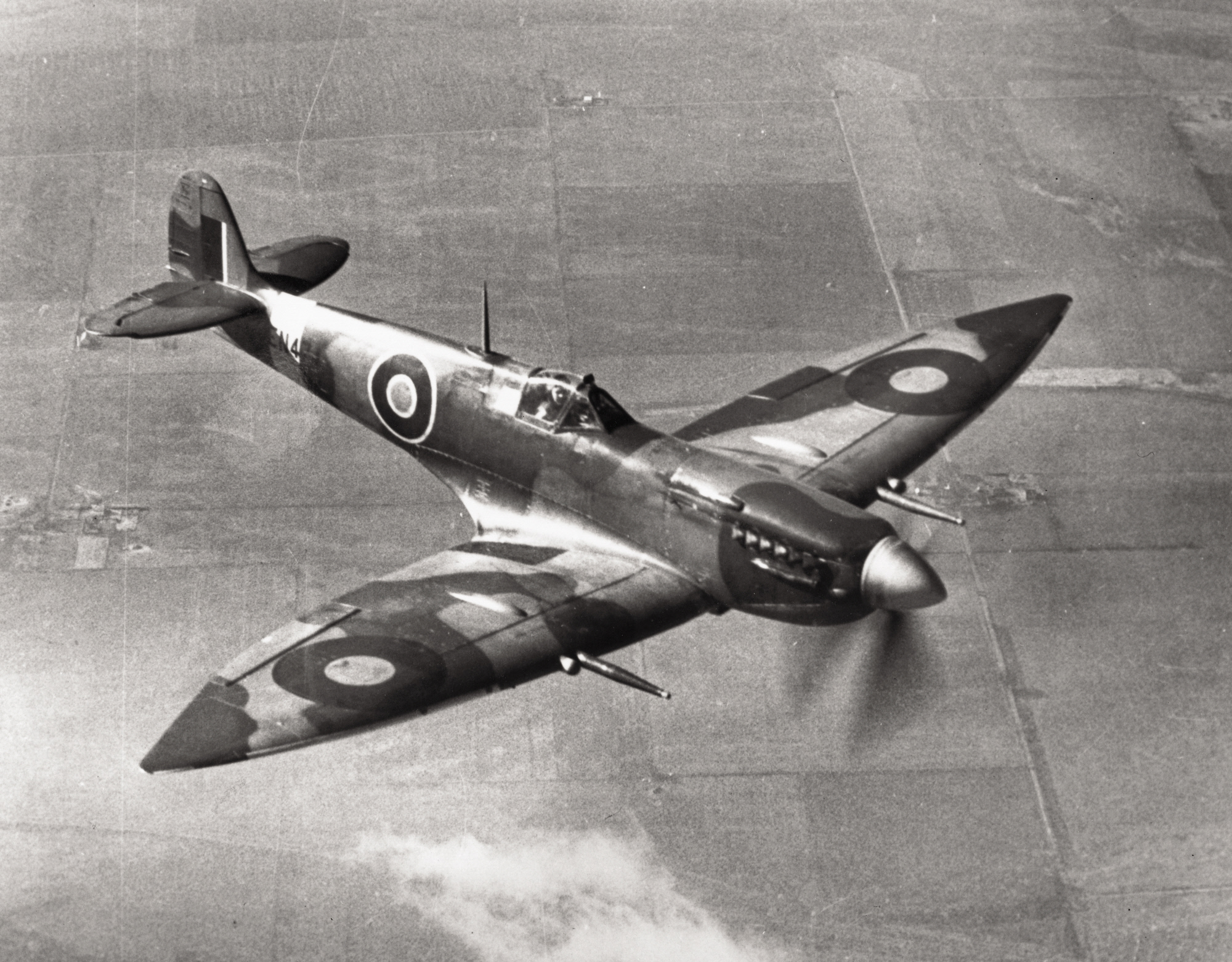 The Spitfire: Best Fighter of the War? - PlaneHistoria