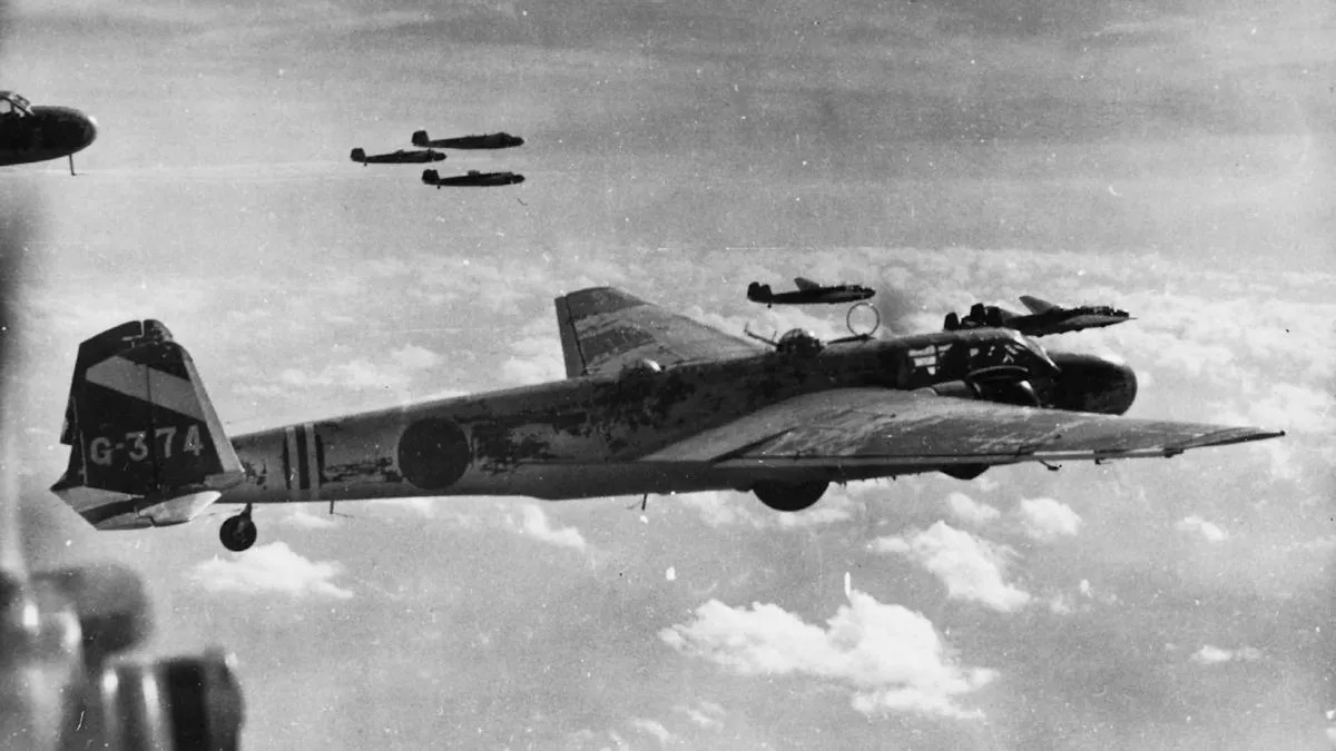 The Cigar: Japan's Delicate G4M Betty Bomber - PlaneHistoria