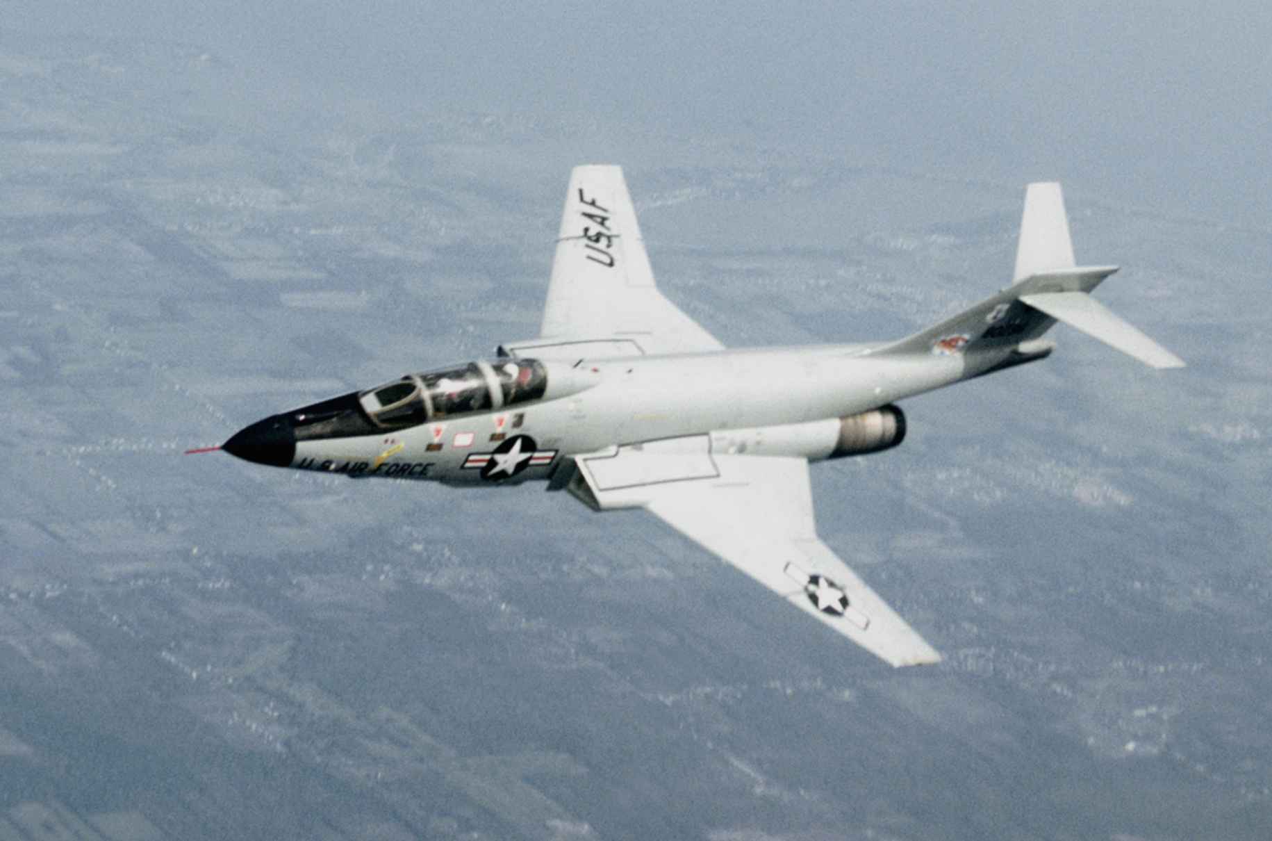 The CF-100 Canuck was a Trailblazer for Canadian Aviation - PlaneHistoria